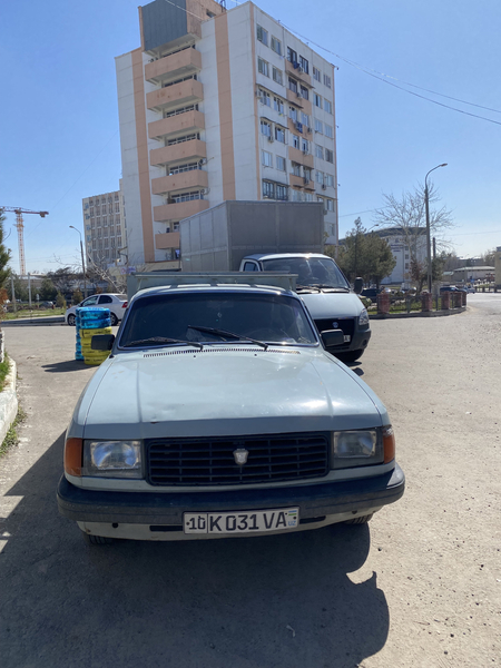 Волга 31029 сотилади