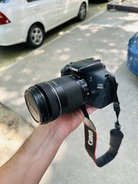 Canon 600D с Топ 18-135mm Зум обьяктивом в Идеальном состоянии
