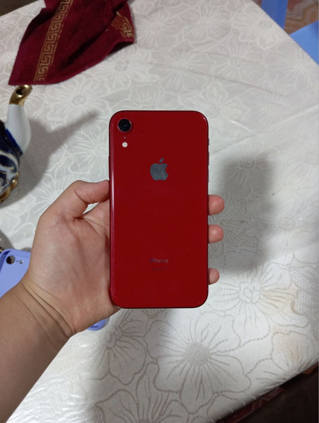 Iphone.  xr. 64gb