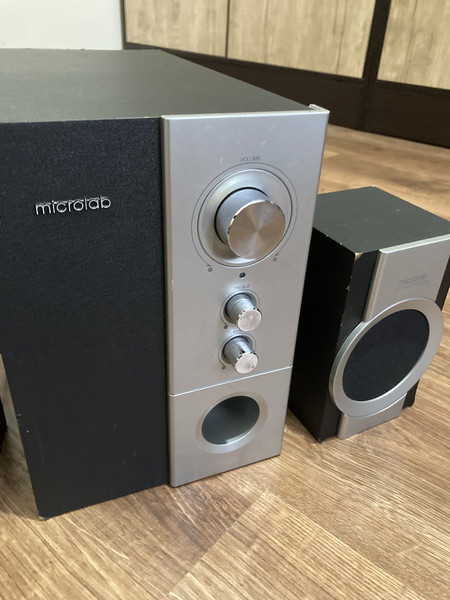 Продается колонки, стереосистема microlab M-520
