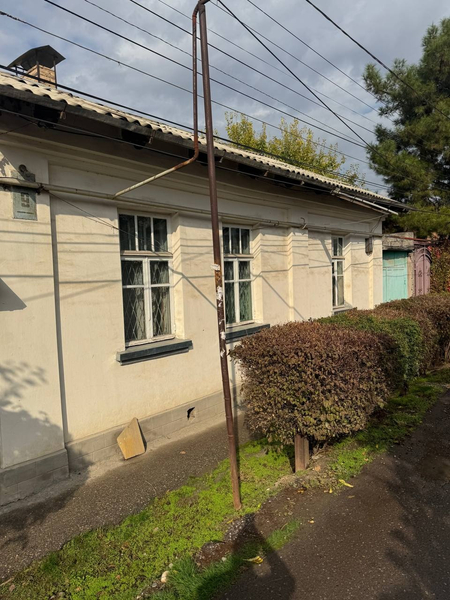 Продам срочно участок в Шумилова 5 сот фасад 20 метров