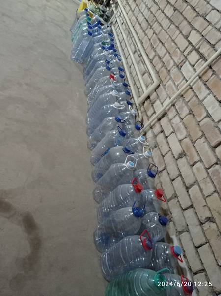 10 litrli bakalashkalar sotiladi holati yaxshi toza, suvdan bo'shagan