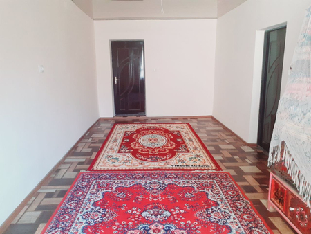 Xovli uy sotiladi