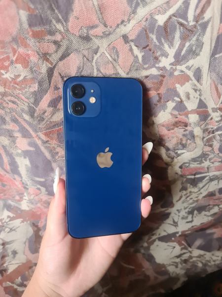Iphone12 64 гб 85% ёмкость