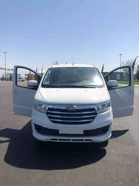 JAC M3 Liniyalarga va hotellarga odam tashish uchun miniven
