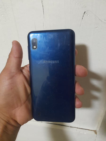 Samsung A 10. Tekshirib olish