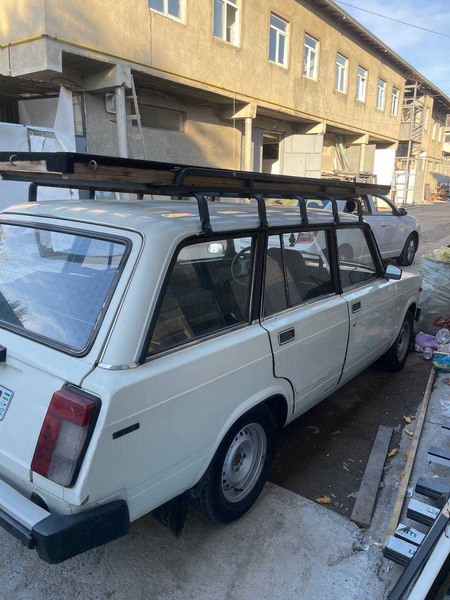 Srochna vaz 2104 sotiladi
