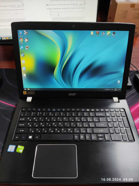 Acer Aspire E15 i5-8250U! MX 150!