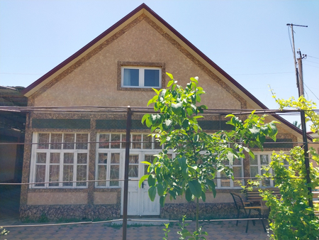 Toshkent viloyati Parkent tumani dacha sotiladi