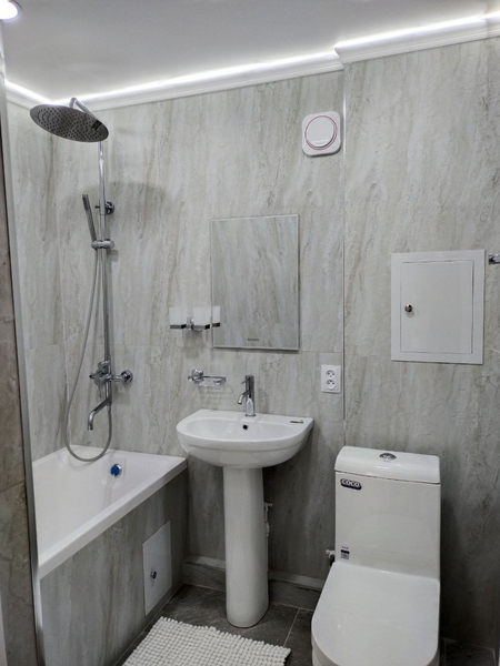 .Продам 2х3комнатную абсолютно новый ремонт мебель техника 4квартал Чи