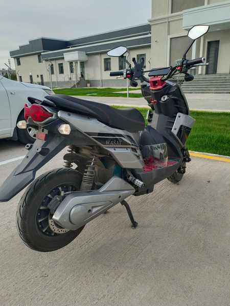 Васат Wasat elektro skuter  2024 yil bitta zaryatda 80 km yuradi