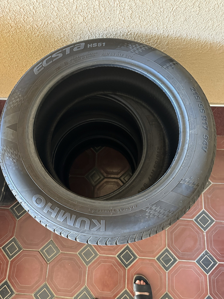 Шины заводские KUMHO 215/55 R17
