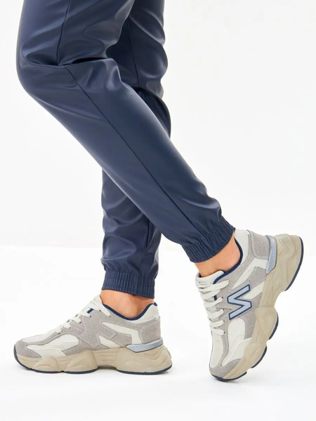 Кроссовки new balance.