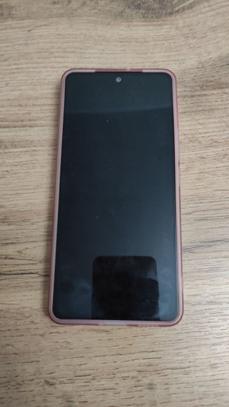 Продам телефон Vivo V 27 e