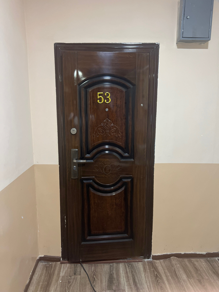 Продаю 1 комнатную (Я
