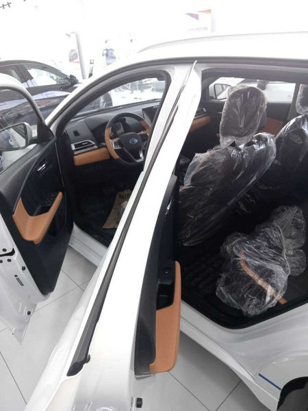 BYD  E2  Taksi qilish uchun juda qulay va hamyonbob 405/km