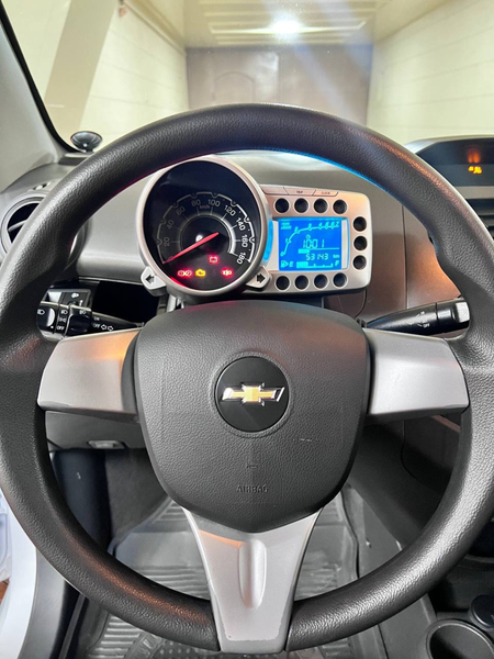 Spark sotiladi 2017 yil 2 pazitsa 53000km yurgan