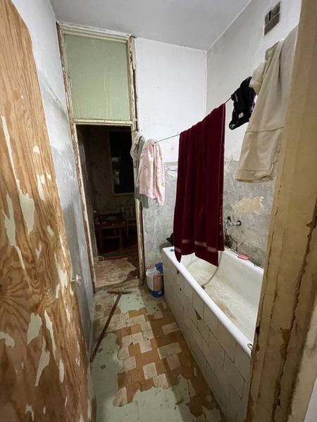 Срочно продается квартира Чиланзар 19 2/4/4