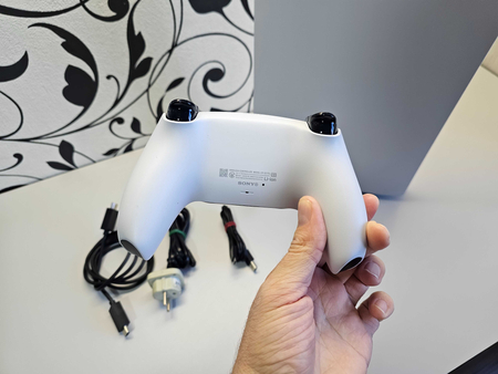 ПРОДАМ PlayStation 5 (825GB) Digital Edition +Подписка Plus до 12.2024