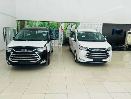 Микроавтобус JAC M3