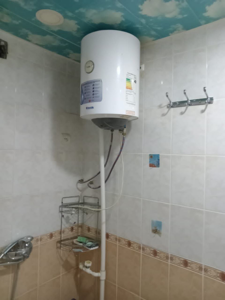 Срочно! Сдаётся 1 ком квартира Азиз базар