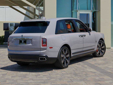 Rolls-Royce Cullina arenda s vikipka halol nasiyga