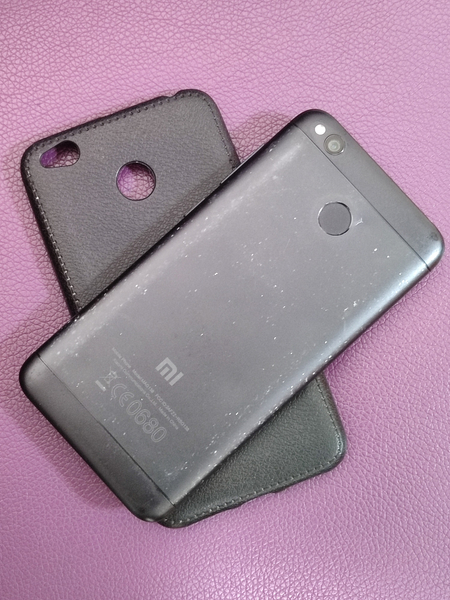 Redmi 4X 3/32gb radnoy