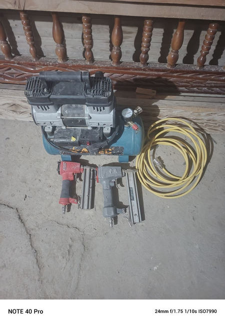 Kampresir 8L. Кампресир 8л\\nNarxi kamplekt 900min. К