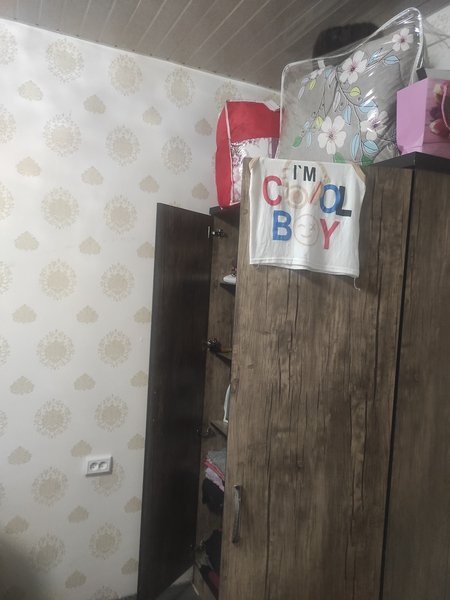 Kvartira qoyamza yosh oila ili.oquchi qizla Nazarbek sanatoriya 6etaj
