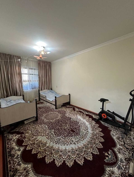 Олмазор тумани Кора Камиш 2/4 Тансикбой 3-Хона 4-Этаж 70м²Сотилади