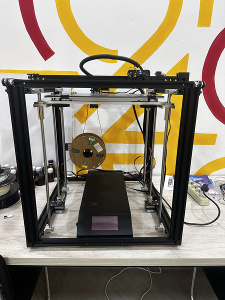 3D printer. Ender 5 plus. Holati yangi. Kami qilib beriladi