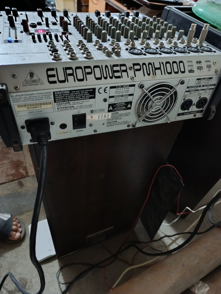 Behringer europower 1000 + s90+ссср усилитель