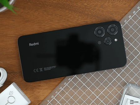 Redmi 12.  Xotirasi 8/256.