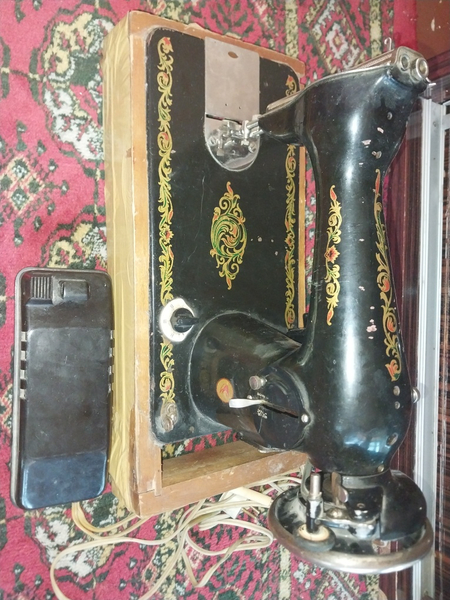 Tikuv mashinasi (holati yaxshi)