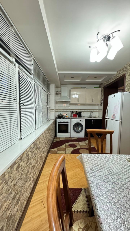 2 ком/2/4 кирпич, площадь 60м2. Ц1