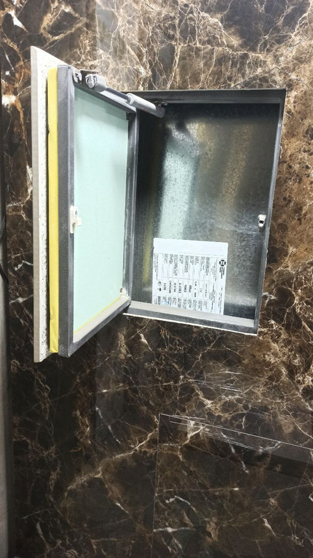 Сантехничские  люк (невидимка под плитку) Аморизаторный.  Сантехник ку