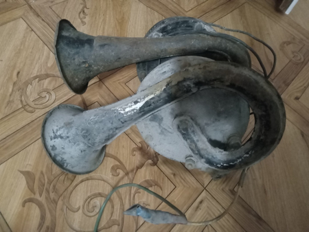 Победа сигнал сотилади 2 дона