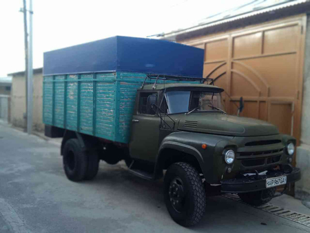 Zil 130 sotiladi