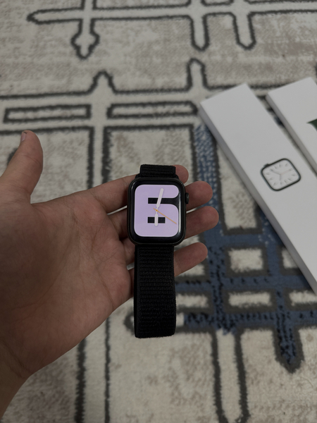 Apple Watch 7,  45mm