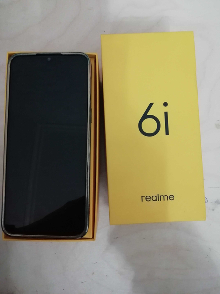 Realme 6i 64 gb ideal