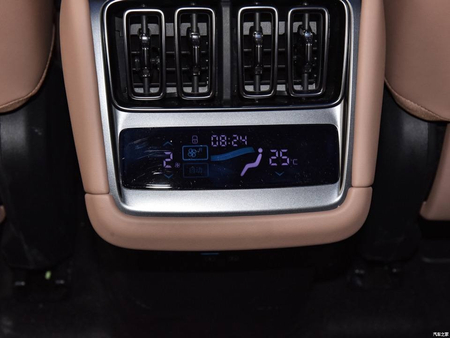 BYD Song L - 4 . 2024