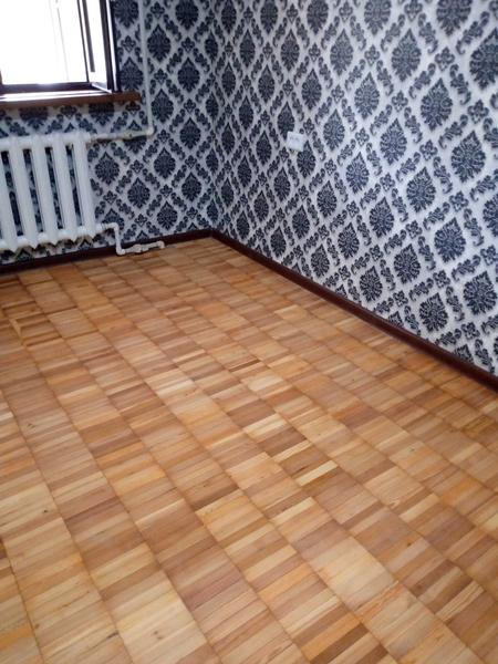 Деревянный пол и шлифовка лакирование.