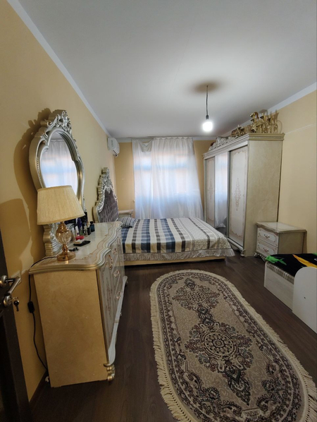 Сотилади. ЯнгиХает т. 8-худуд 3/6/7. 74м²