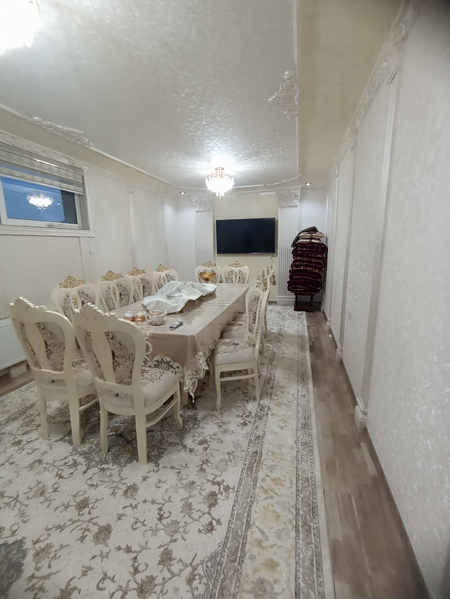 Продаётся дом со стороны Ташкента в начале г.Чирчика