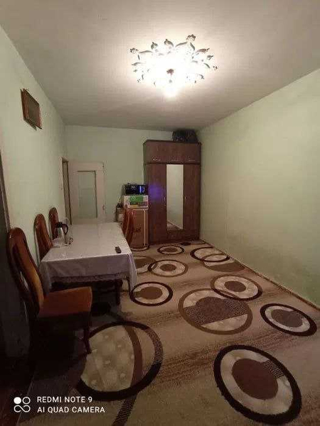 uy sotiladi chilonzor 9kv 1 xona 4 etaj 41000$
