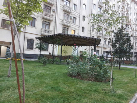 Продается 3х комн Коробка 100 м2 Алайский Басри Баба Реал Хаус (7144)