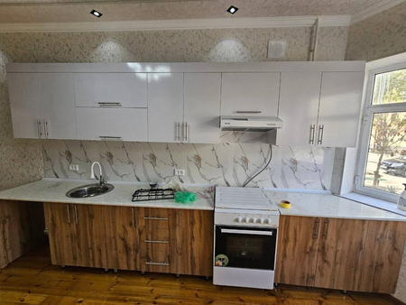1 xonali 45m² +45m² podval ham bor, 1-qavat. Manzil: Pridastgir.