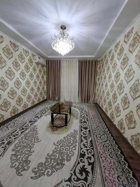 Срочно Яшнобад квартира 2в3/4/4, 77 серия, евроремонт, 60м2