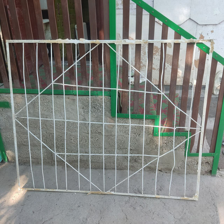 Решетки для окон  б/у