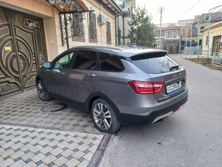 Lada Vesta Kross